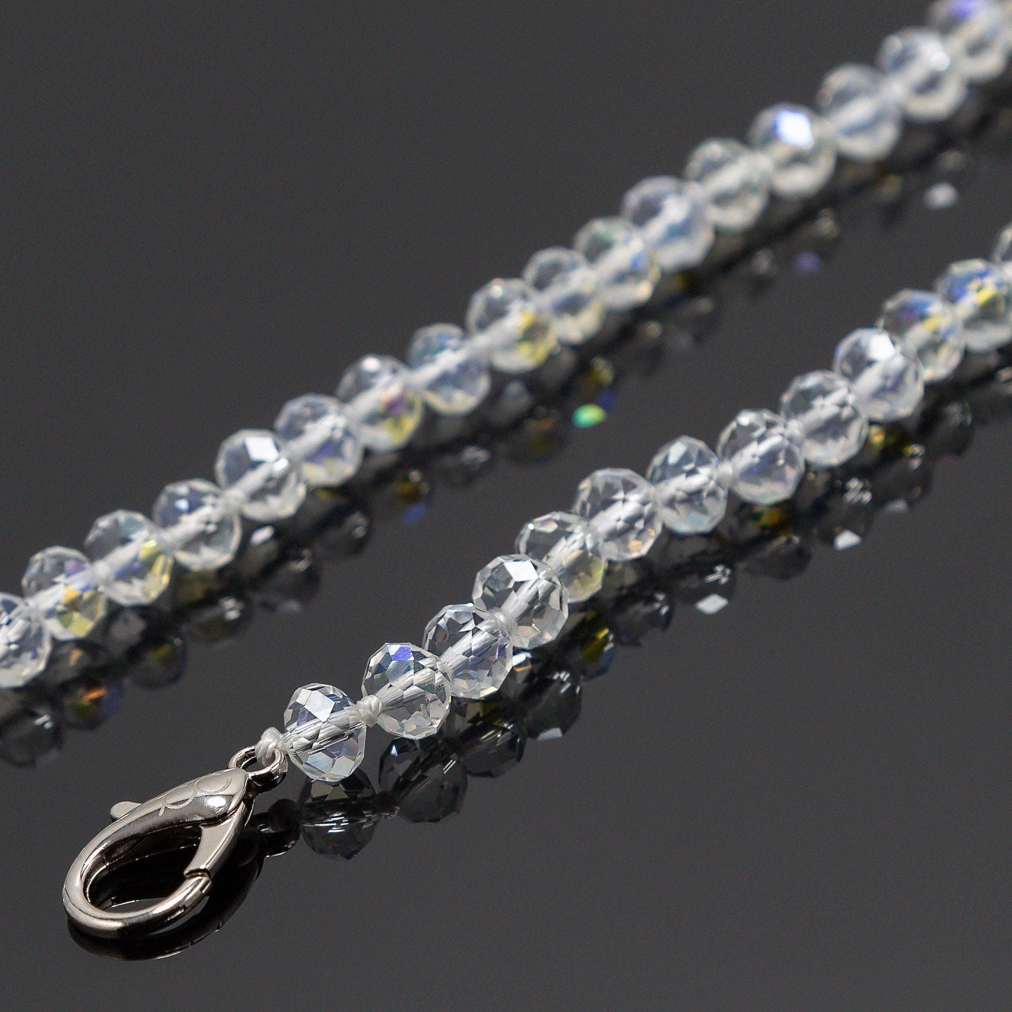Aria Phone Chain Clear